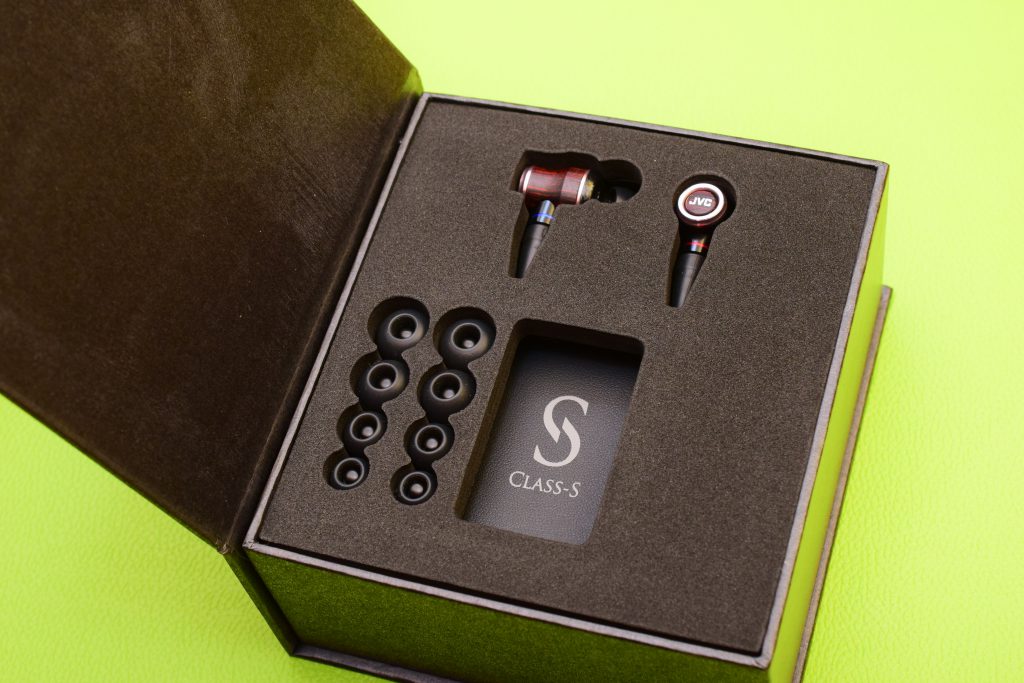 JVC HA-FW02 WOOD インナーイヤーヘッドホンを買ってみた。 - まず分解。